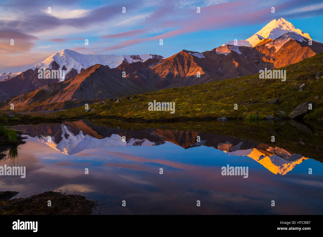 Mount hayes in the alaska hi-res stock photography and images - Alamy