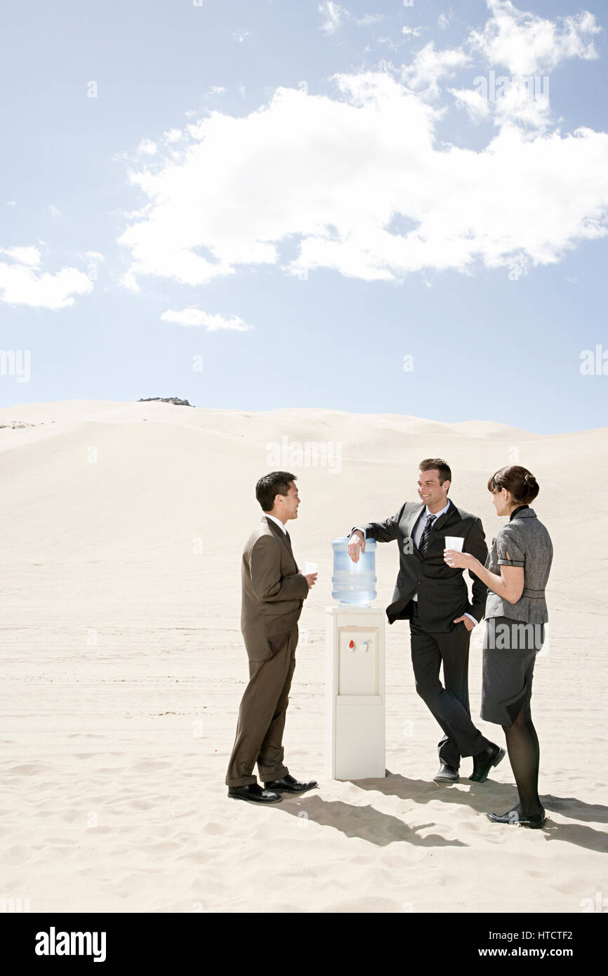 Water cooler office man woman hi-res stock photography and images - Alamy