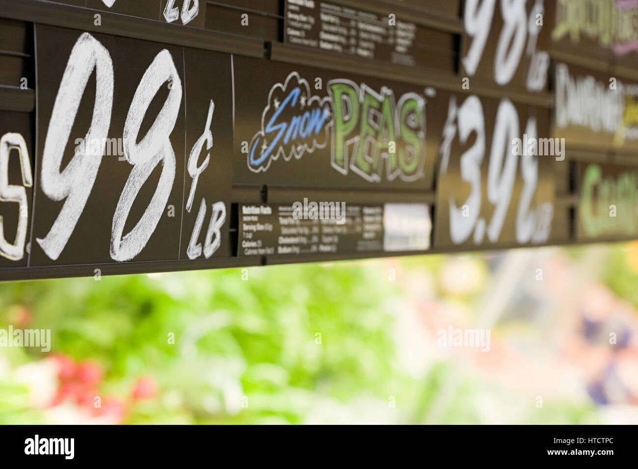 Supermarket price dollars hi-res stock photography and images - Alamy