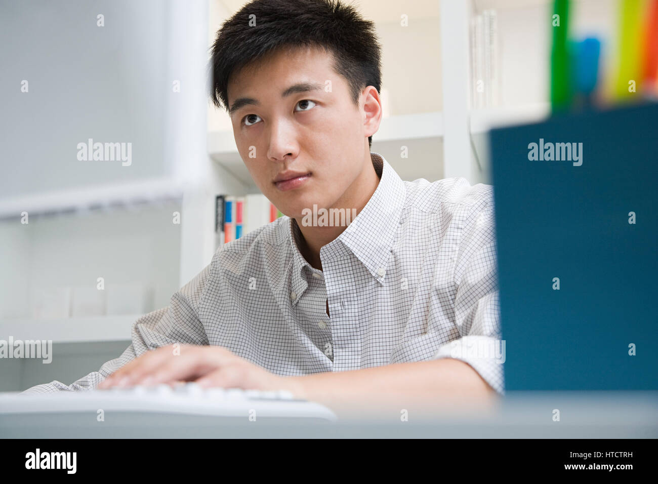 Male office worker Stock Photo - Alamy