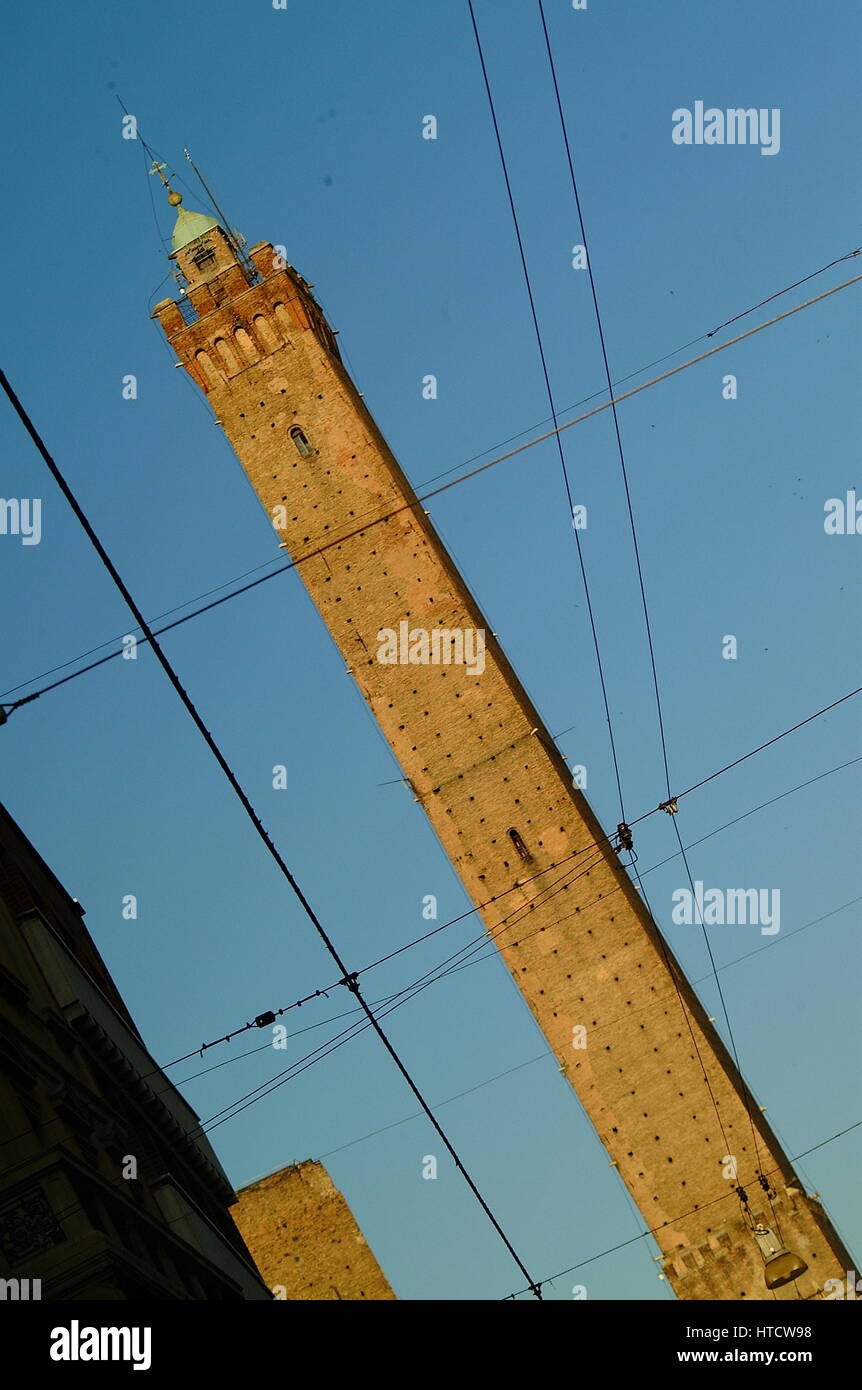 Due torri hi-res stock photography and images - Alamy