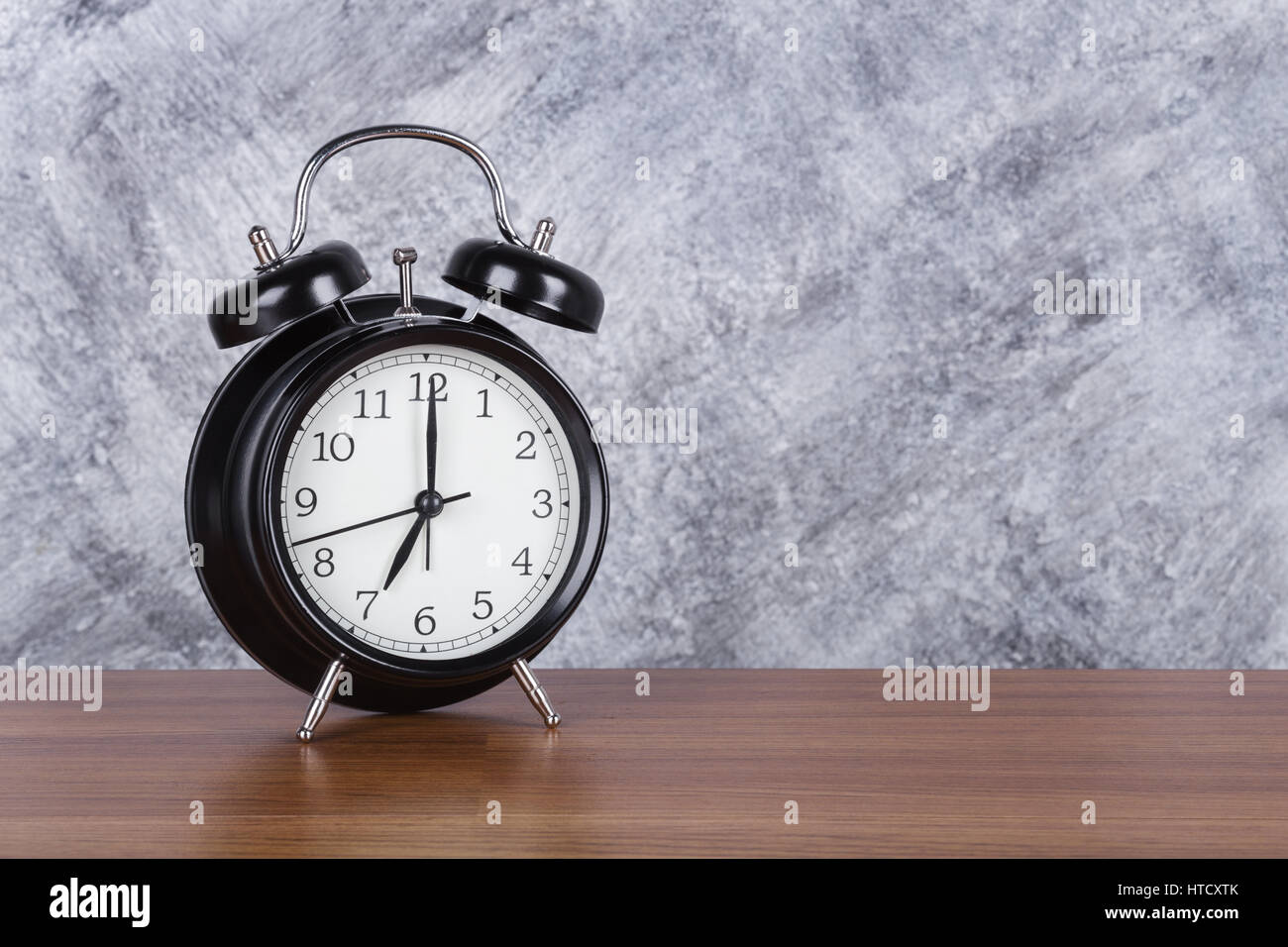 Clock 7 pm hi-res stock photography and images - Alamy