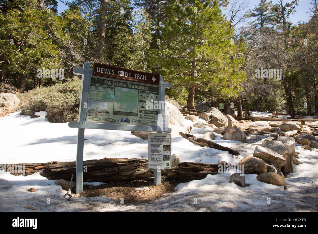 The beginning of the Devils Slide trail in Idyllwild Stock Photo - Alamy