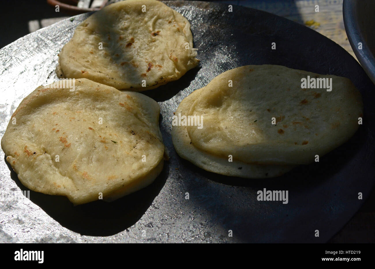 Stock Photo -A stall chhole kulcha in India Stock Photo - Alamy