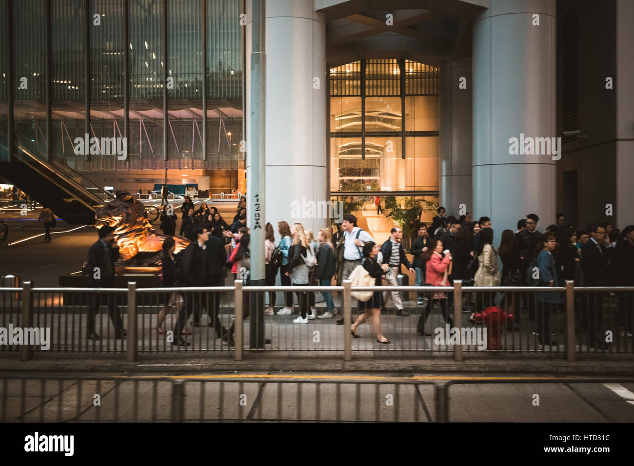 Crowded Hong Kong Central Street after work Stock Photo - Alamy