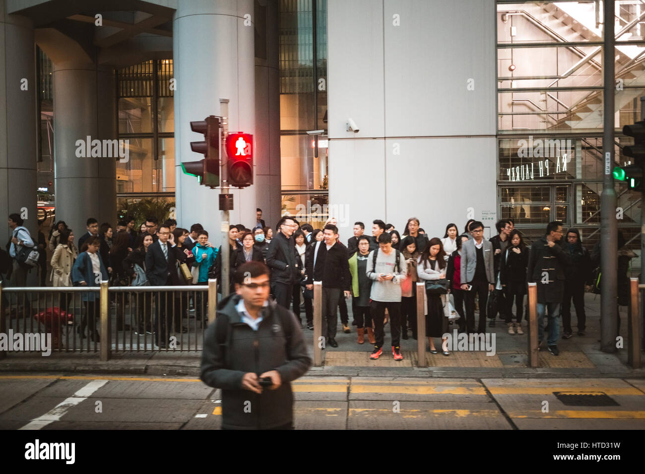 Crowded Hong Kong Central Street after work Stock Photo - Alamy