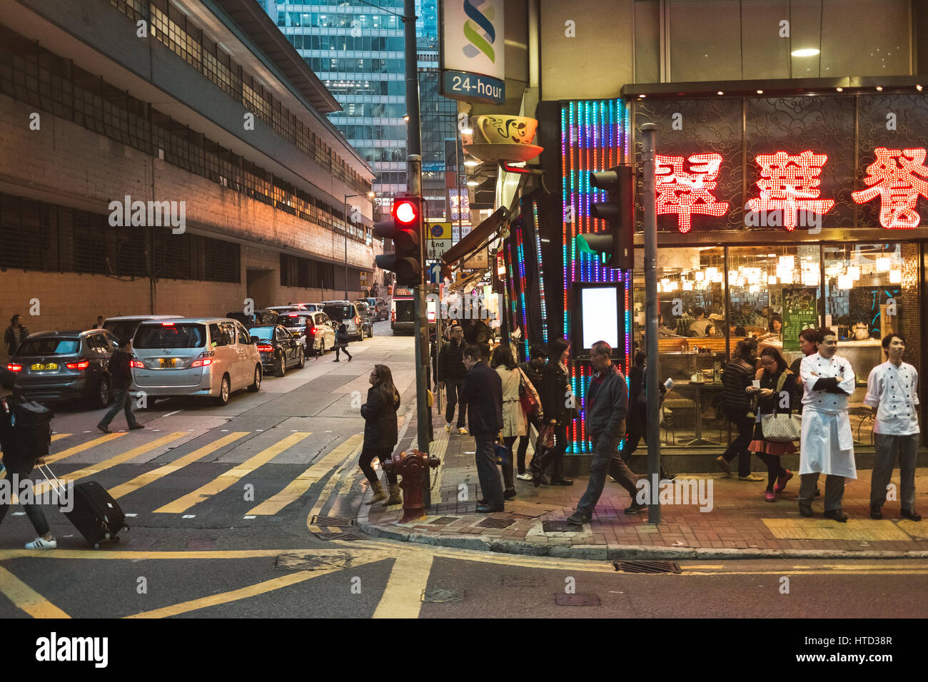 Crowded Hong Kong Central Street after work Stock Photo - Alamy