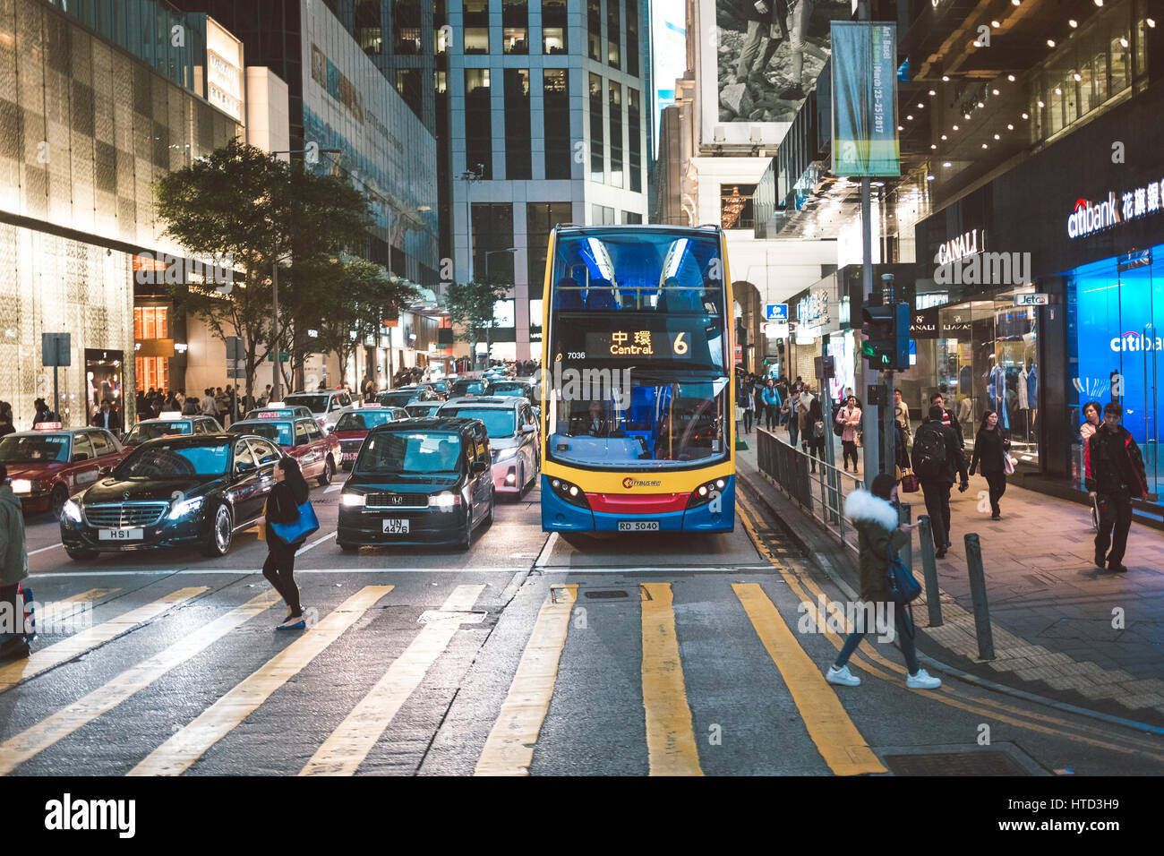 Crowded Hong Kong Central Street after work Stock Photo - Alamy