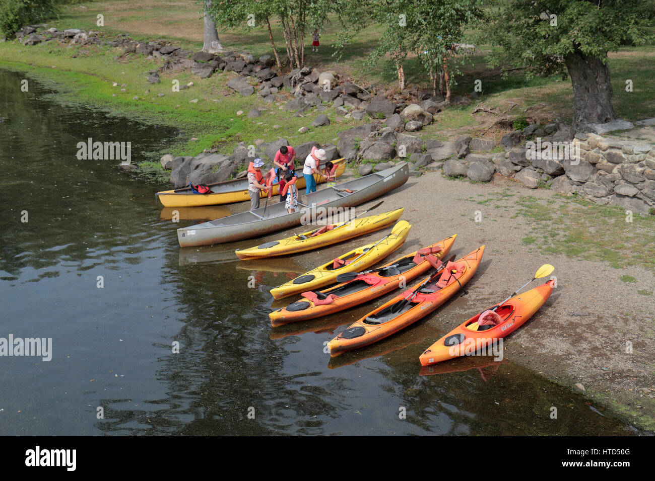 Canoeing and kayaking on the Concord River at North Bridge, Concord, MA ...
