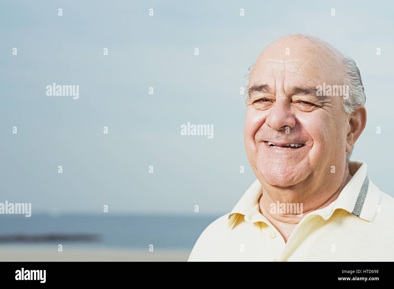 Portrait of a senior man Stock Photo - Alamy