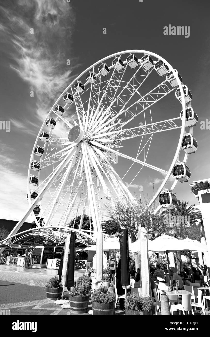 Colorful ferris wheel in the sky Black and White Stock Photos & Images ...