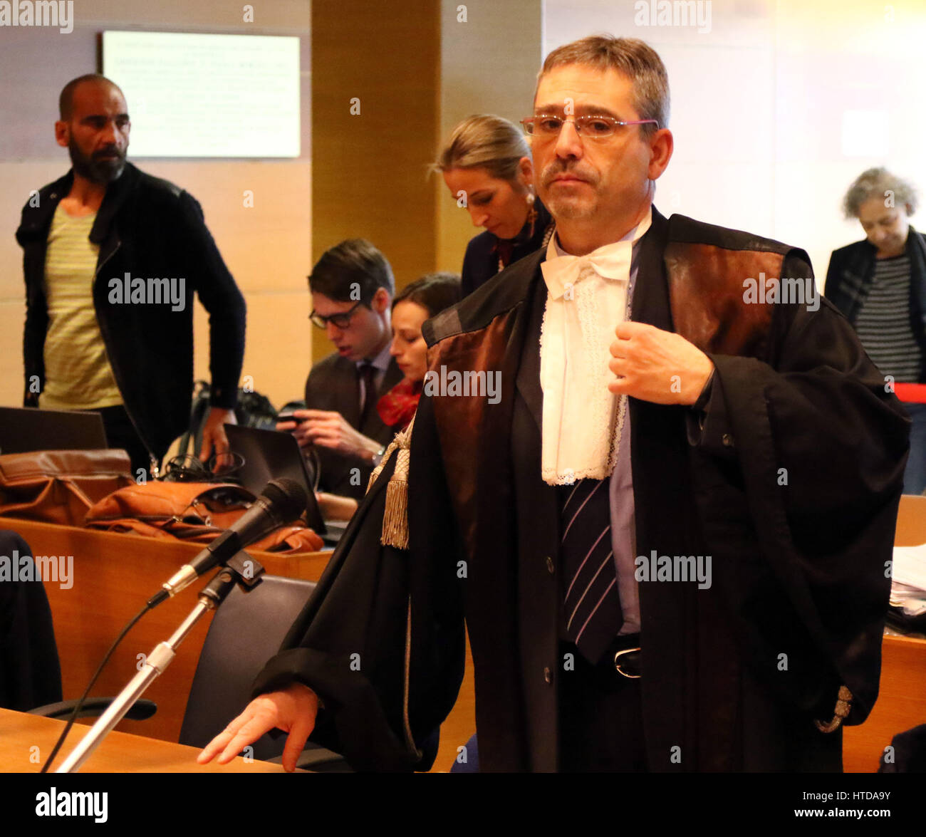 Corte di assise hi-res stock photography and images - Alamy