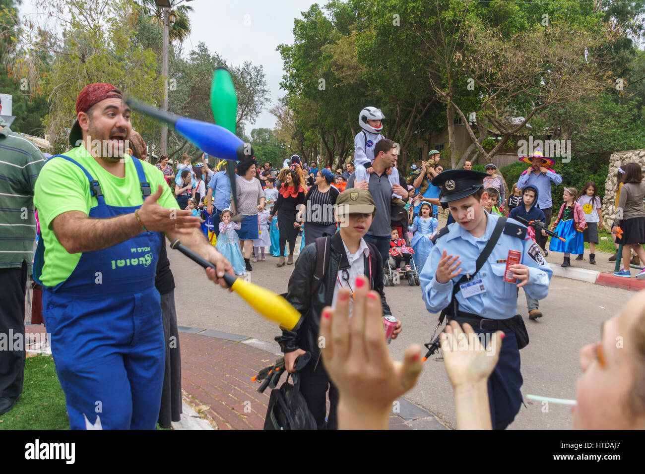 Purim parade kids hi-res stock photography and images - Alamy
