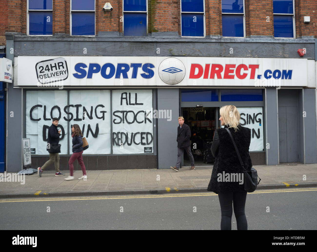 Exterior high street sports retailer hi-res stock photography and ...