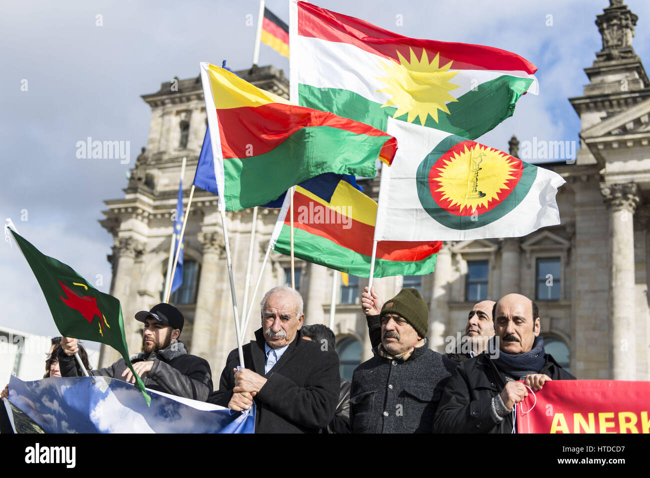 Kurdish representatives hi-res stock photography and images - Alamy