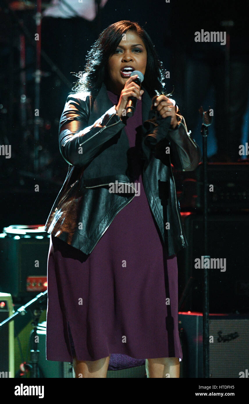 Cece Winans High Resolution Stock Photography and Images - Alamy