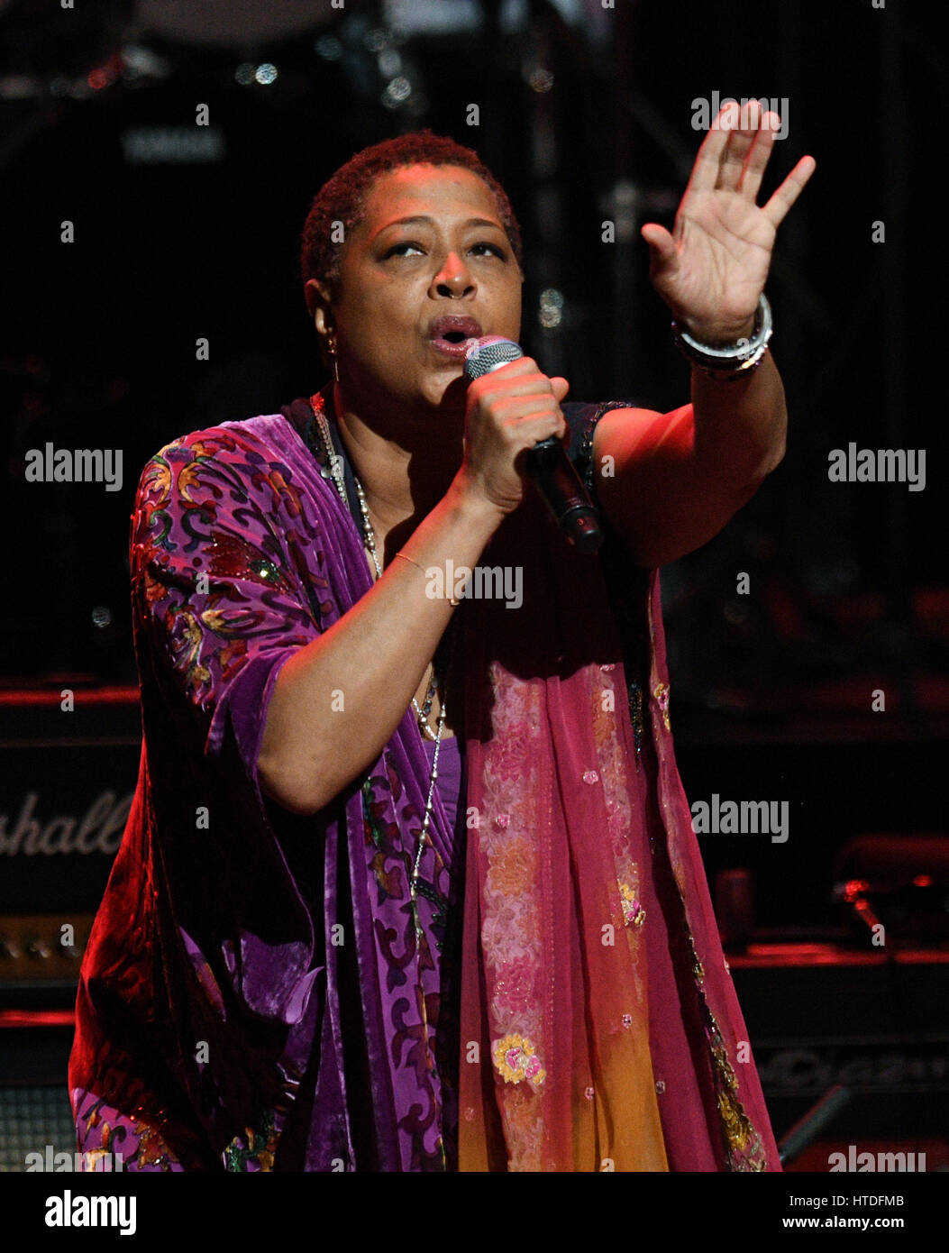 Lisa Fischer High Resolution Stock Photography and Images - Alamy