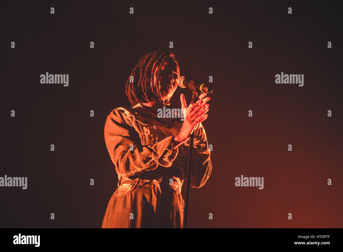 Ethiopian singer hi-res stock photography and images - Alamy