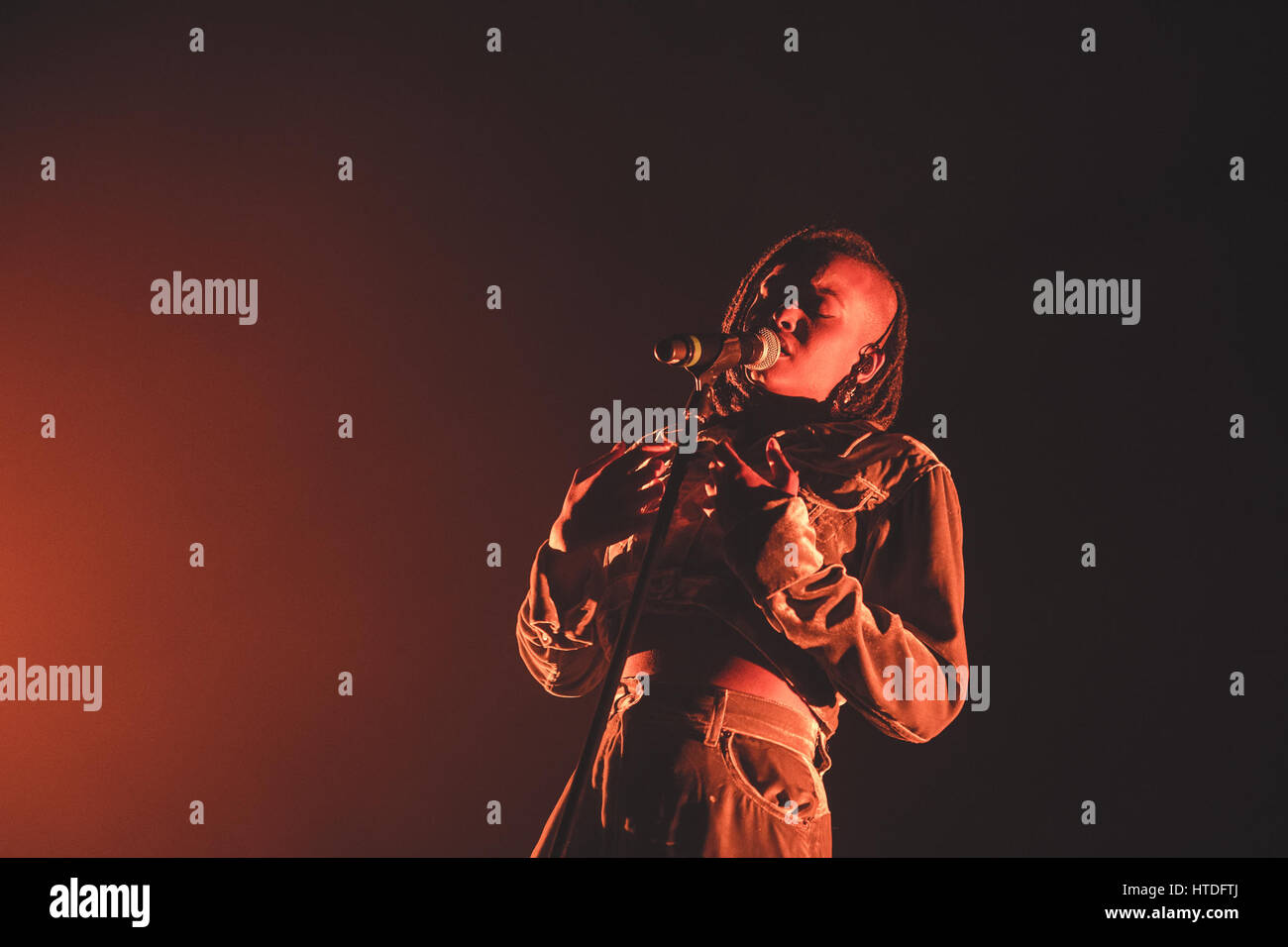 Ethiopian singer hi-res stock photography and images - Alamy