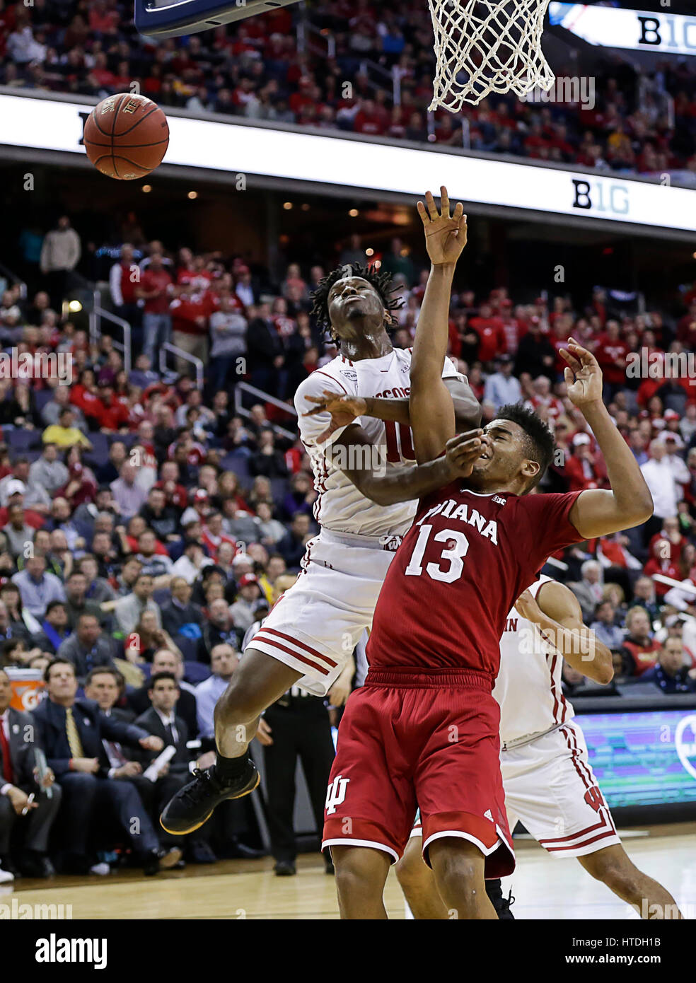 Washington, DC, USA. 10th Mar, 2017. Wisconsin Badgers F #10 Nigel ...
