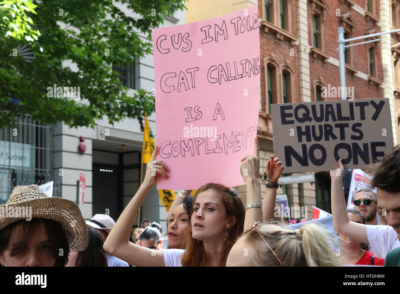 Cat calling women hi-res stock photography and images - Alamy