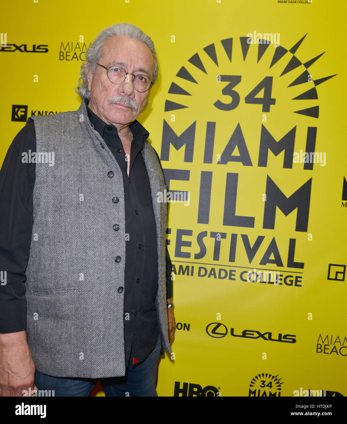 James olmos hi-res stock photography and images - Alamy