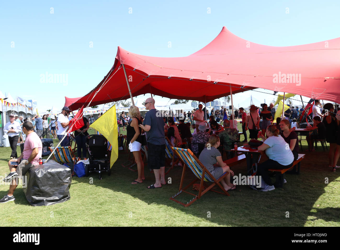 Sydney, Australia. 11th Mar, 2017. The Aboriginal ‘Barangaroo Ngangamay ...