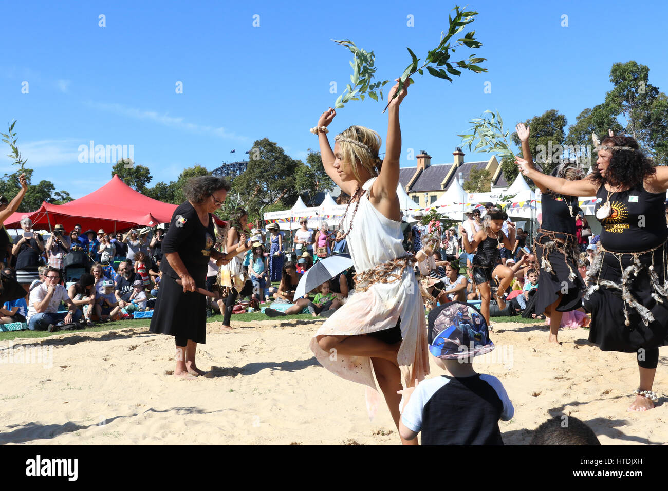 Sydney, Australia. 11th Mar, 2017. The Aboriginal ‘Barangaroo Ngangamay ...