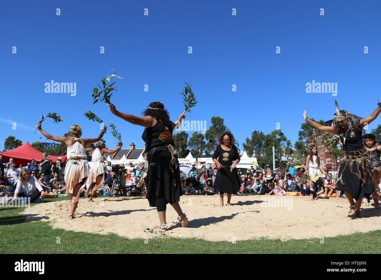 Sydney, Australia. 11th Mar, 2017. The Aboriginal ‘Barangaroo Ngangamay ...