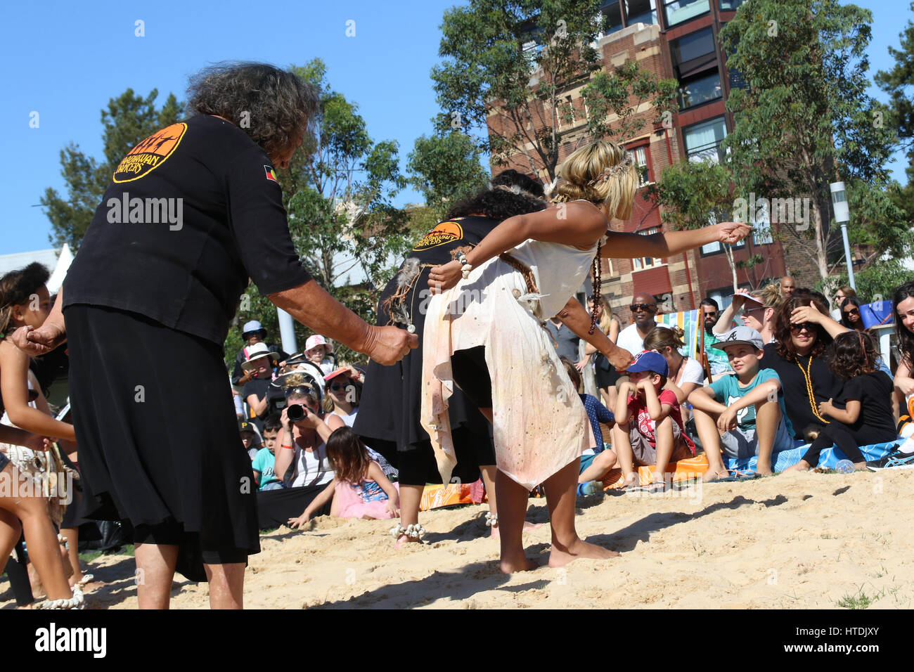 Aboriginal ‘barangaroo ngangamay blak markets hi-res stock photography ...