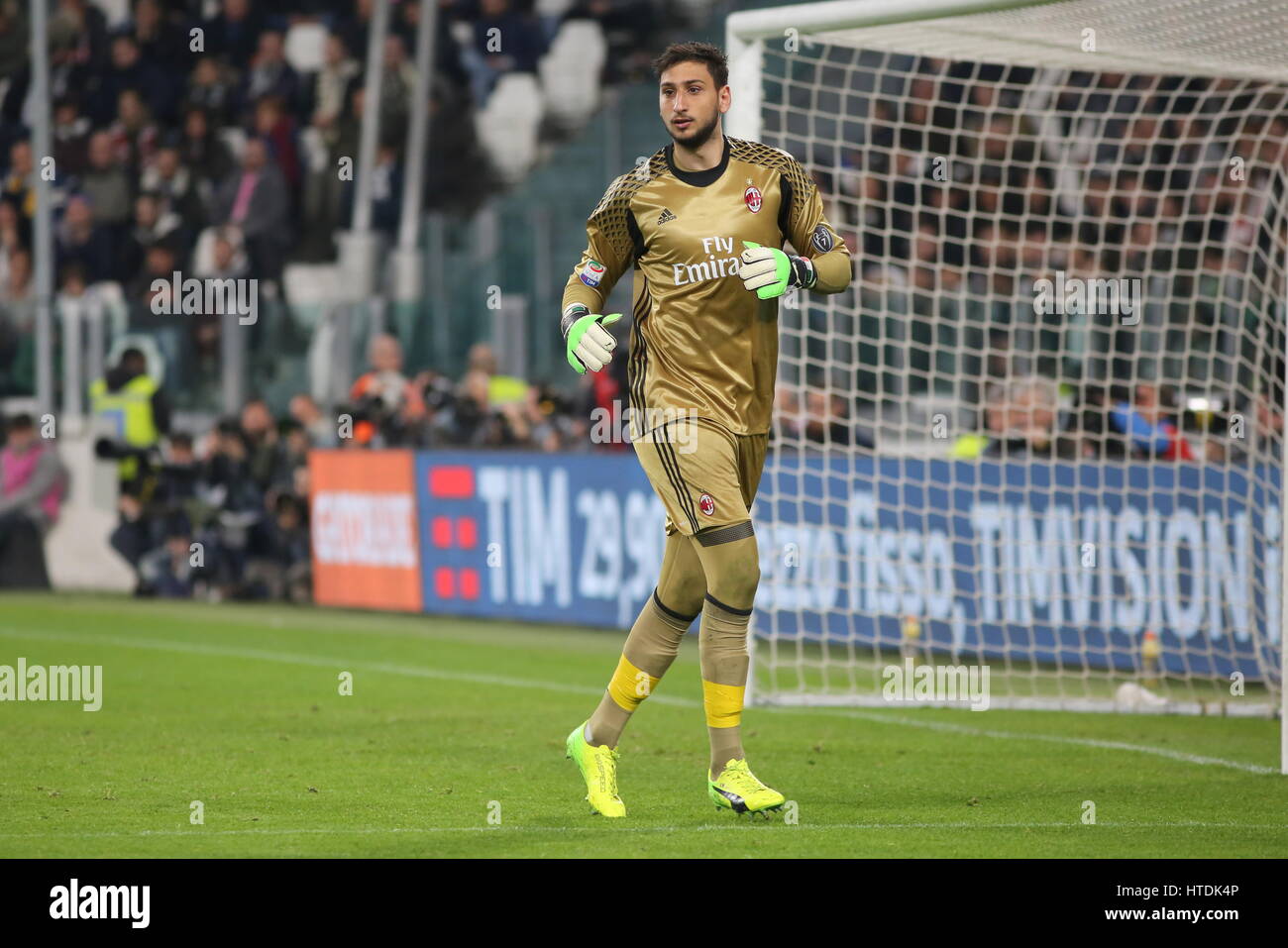 Gianluigi donnarumma champions league hi-res stock photography and ...