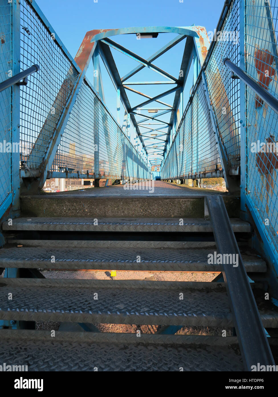 Cast Iron foot bridge over Lincoln railway station Stock Photo - Alamy