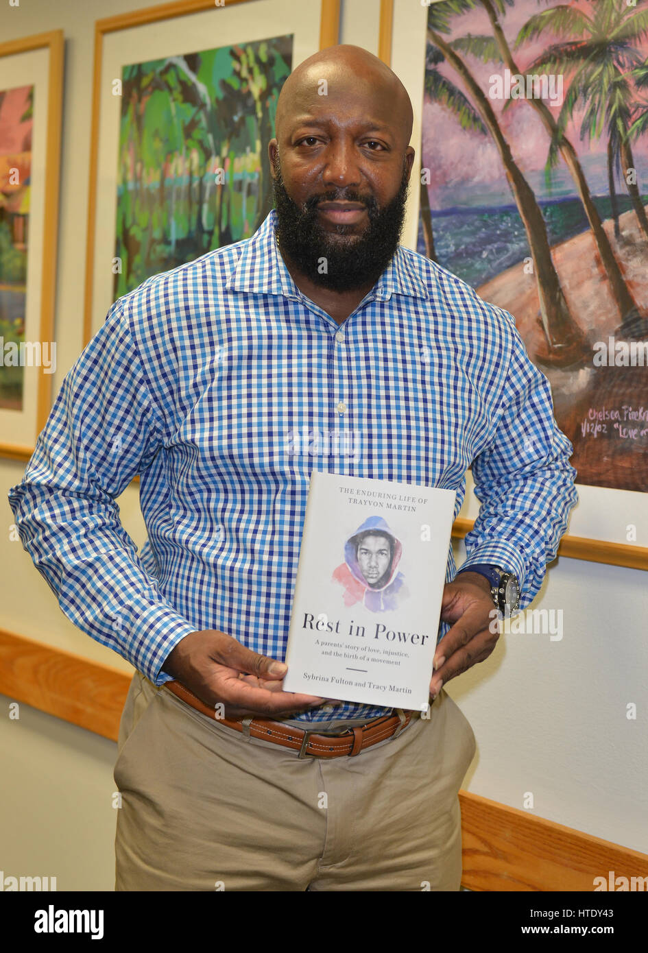 Tracy Martin and Sybrina Fulton parents of Trayvon Martin speak and ...