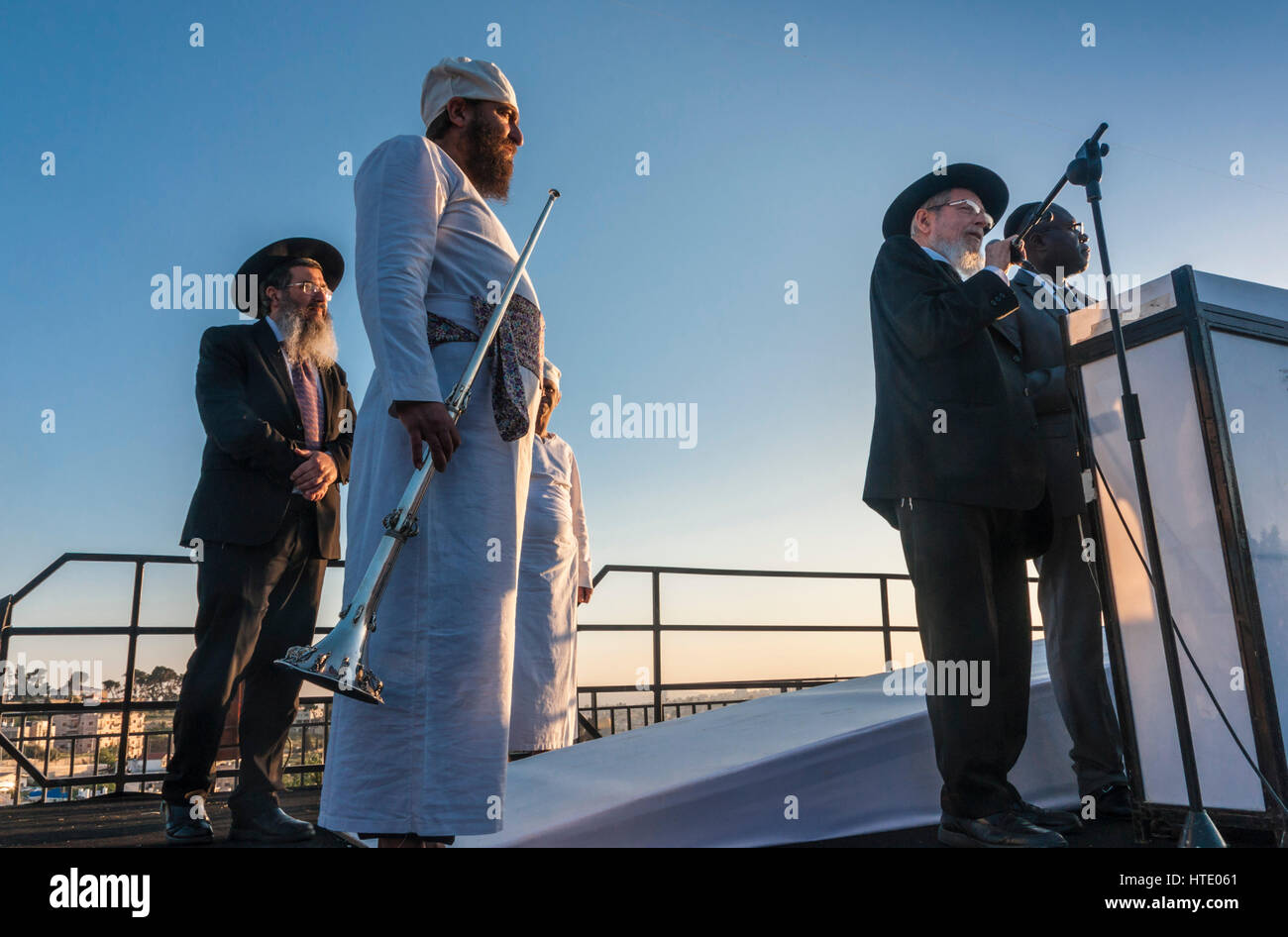 Ancient israel ritual priest hi-res stock photography and images - Alamy