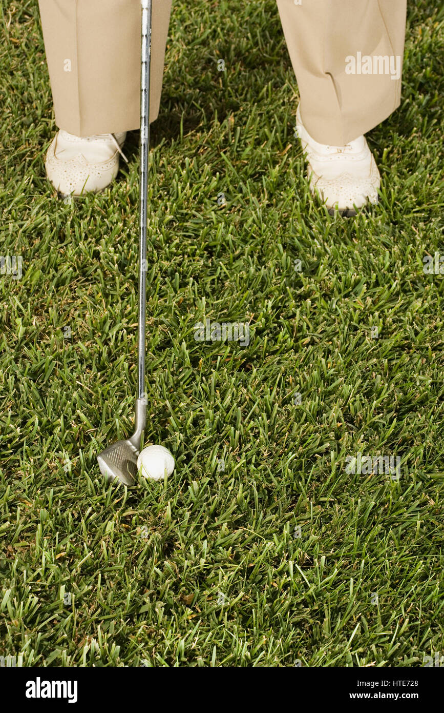 Senior man playing golf Stock Photo - Alamy