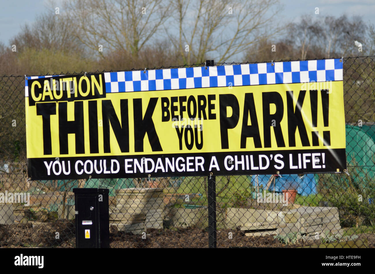 ’Think before you Park’ sign near a primary school Stock Photo - Alamy