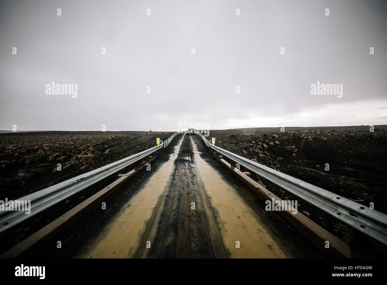 Car stopping side road hi-res stock photography and images - Alamy