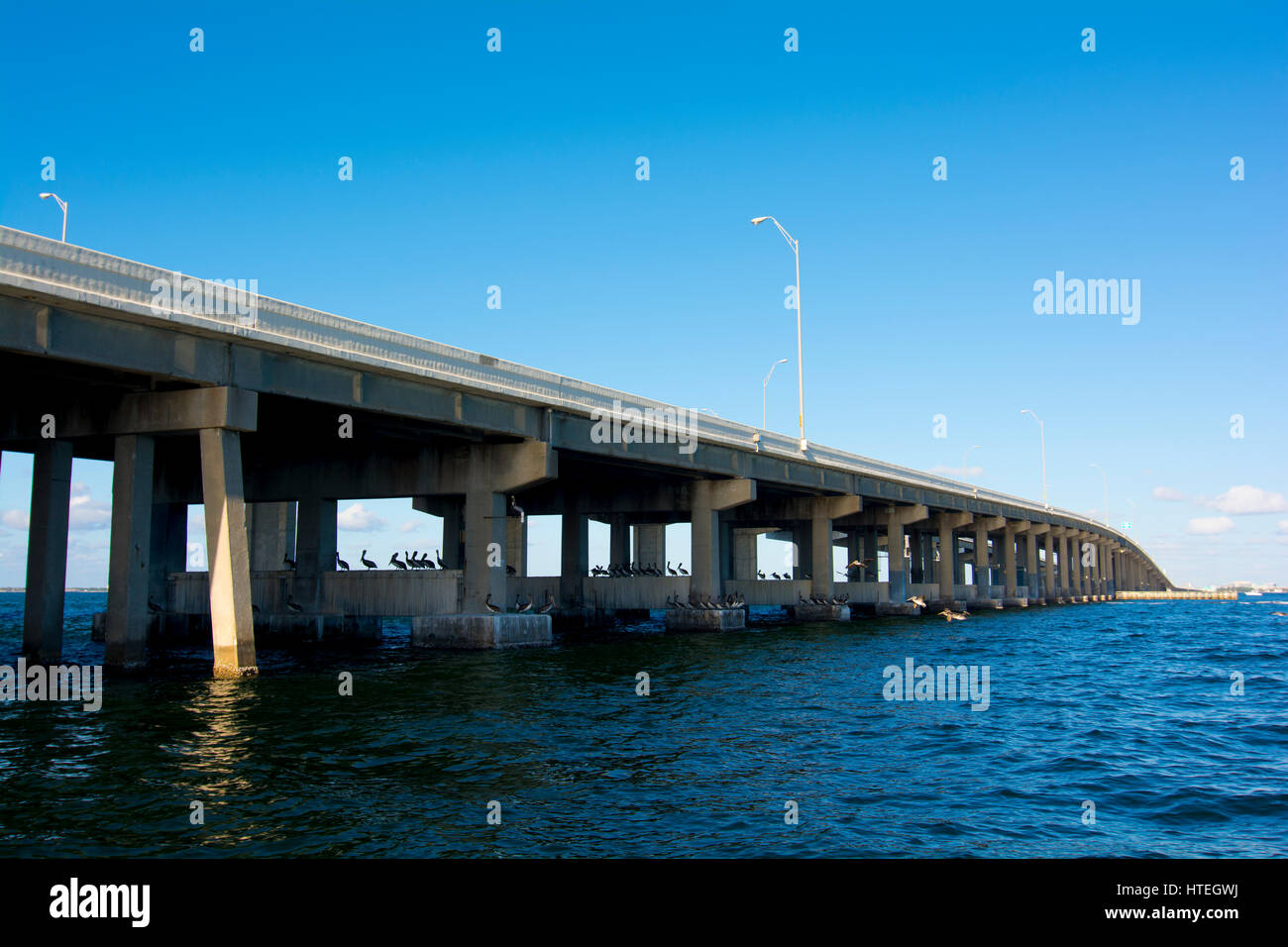 Bridge over bay hi-res stock photography and images - Alamy