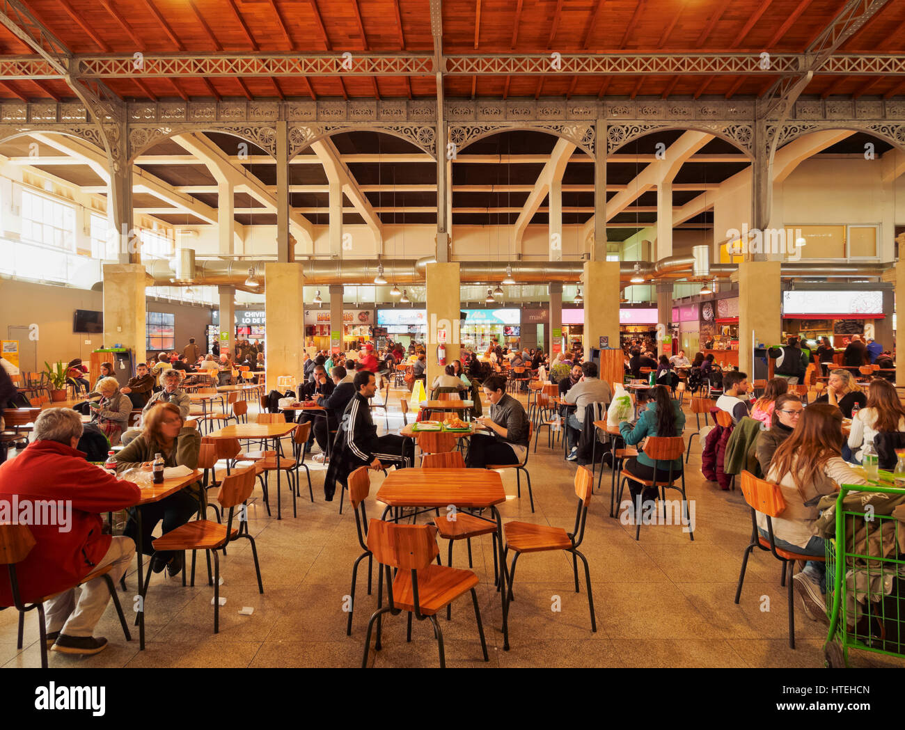 Mercado interior hi-res stock photography and images - Alamy