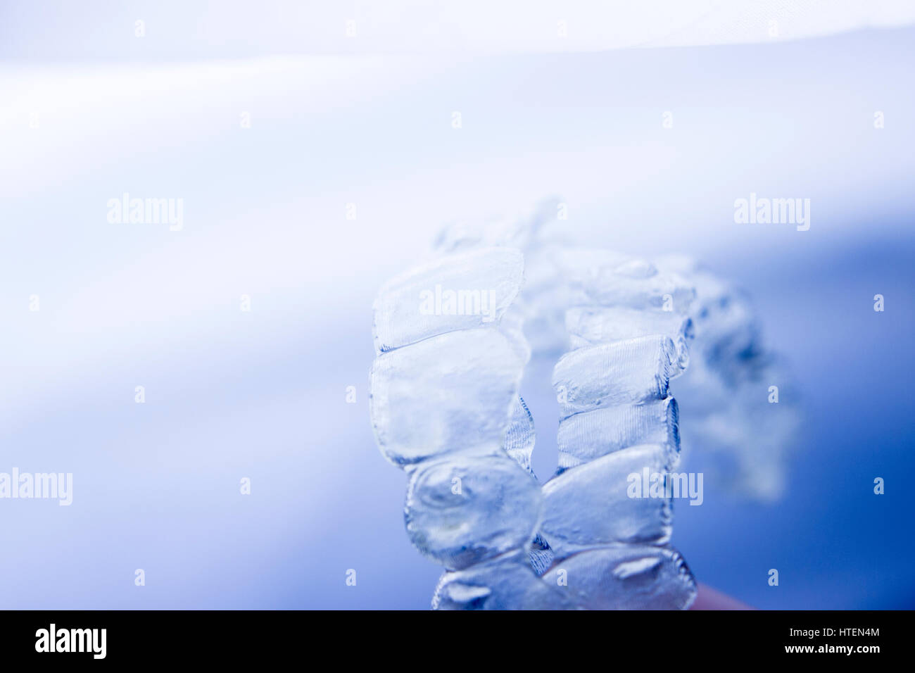 Invisible orthodontics cosmetic brackets tooth aligners plastic braces ...