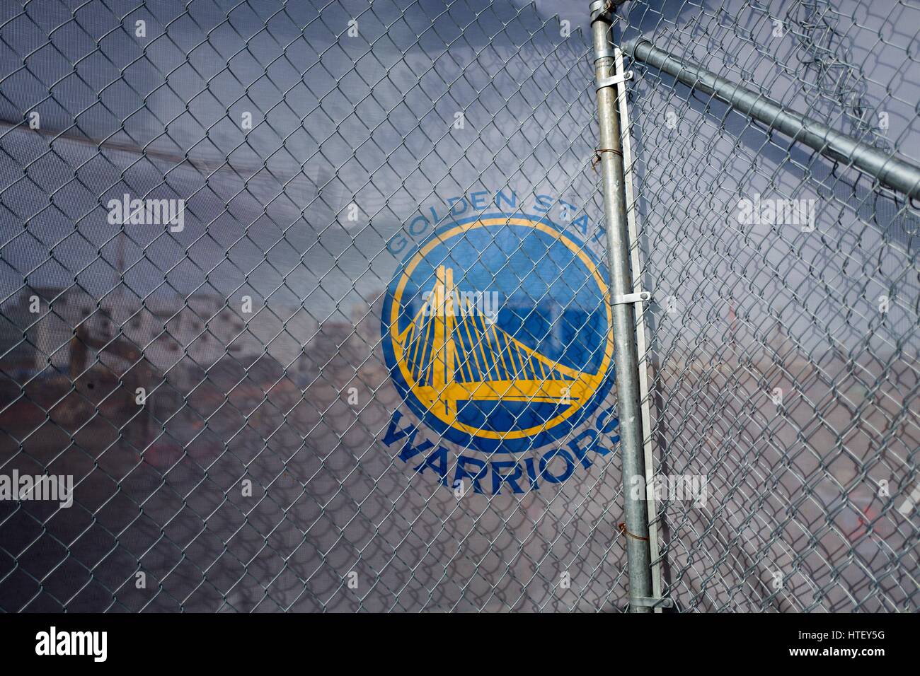 Golden state warriors stadium hi-res stock photography and images - Alamy