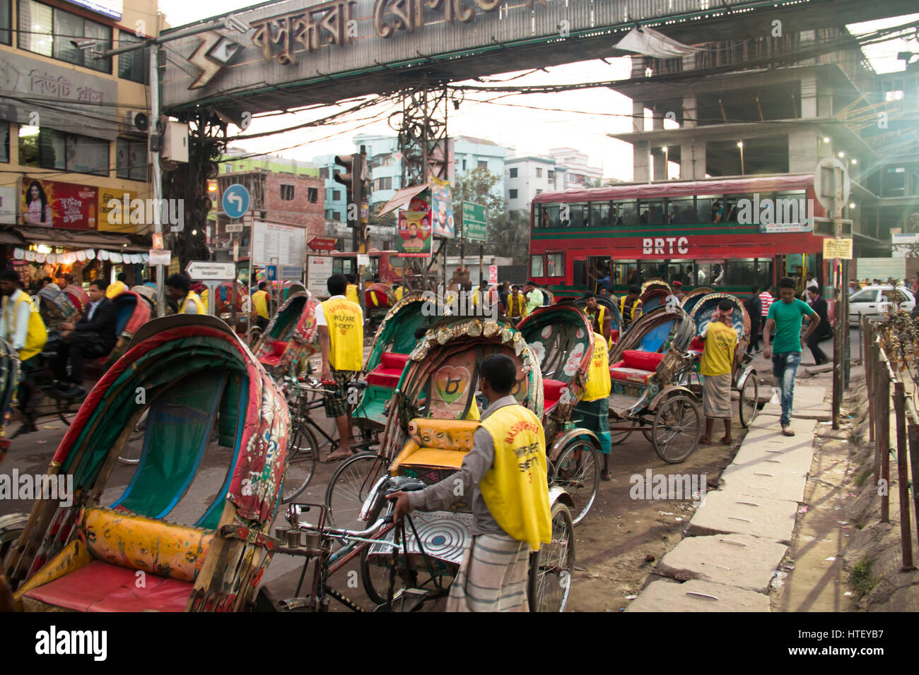DHAKA, BANGLADESH - FEBRUARY 2017: Street with many vehicles in the ...