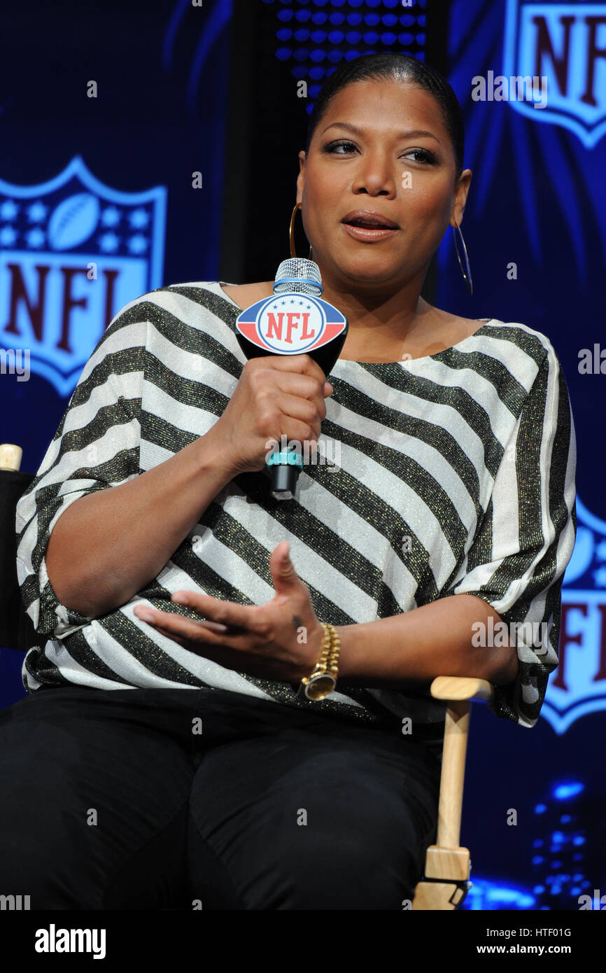 Singer Queen Latifah speaks to members of the media during the Pregame ...