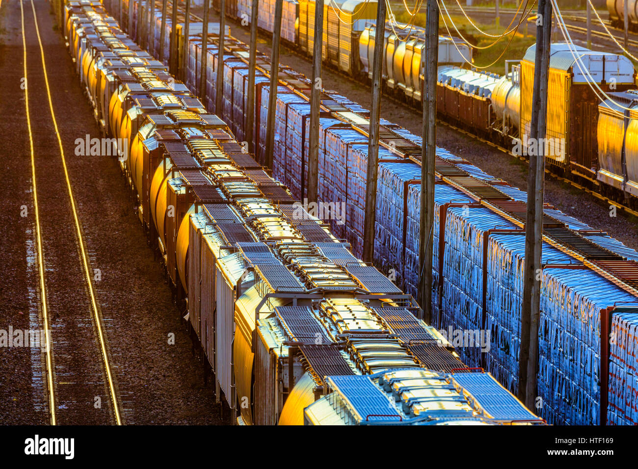 Container shipping rail yard hi-res stock photography and images - Alamy