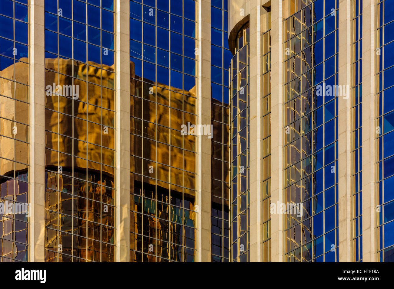 Office towers calgary hi-res stock photography and images - Alamy