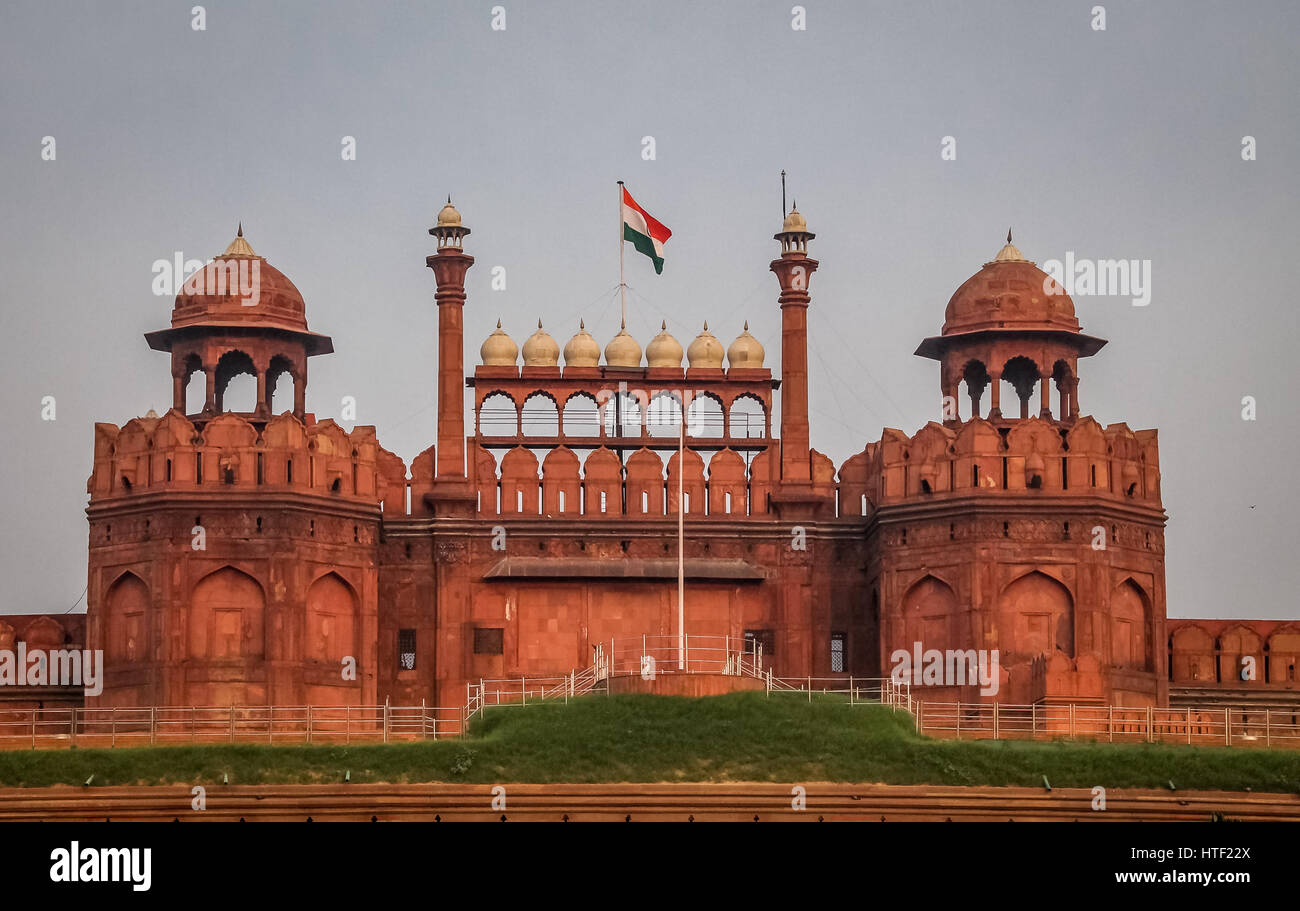 Red fort india flag hi-res stock photography and images - Alamy