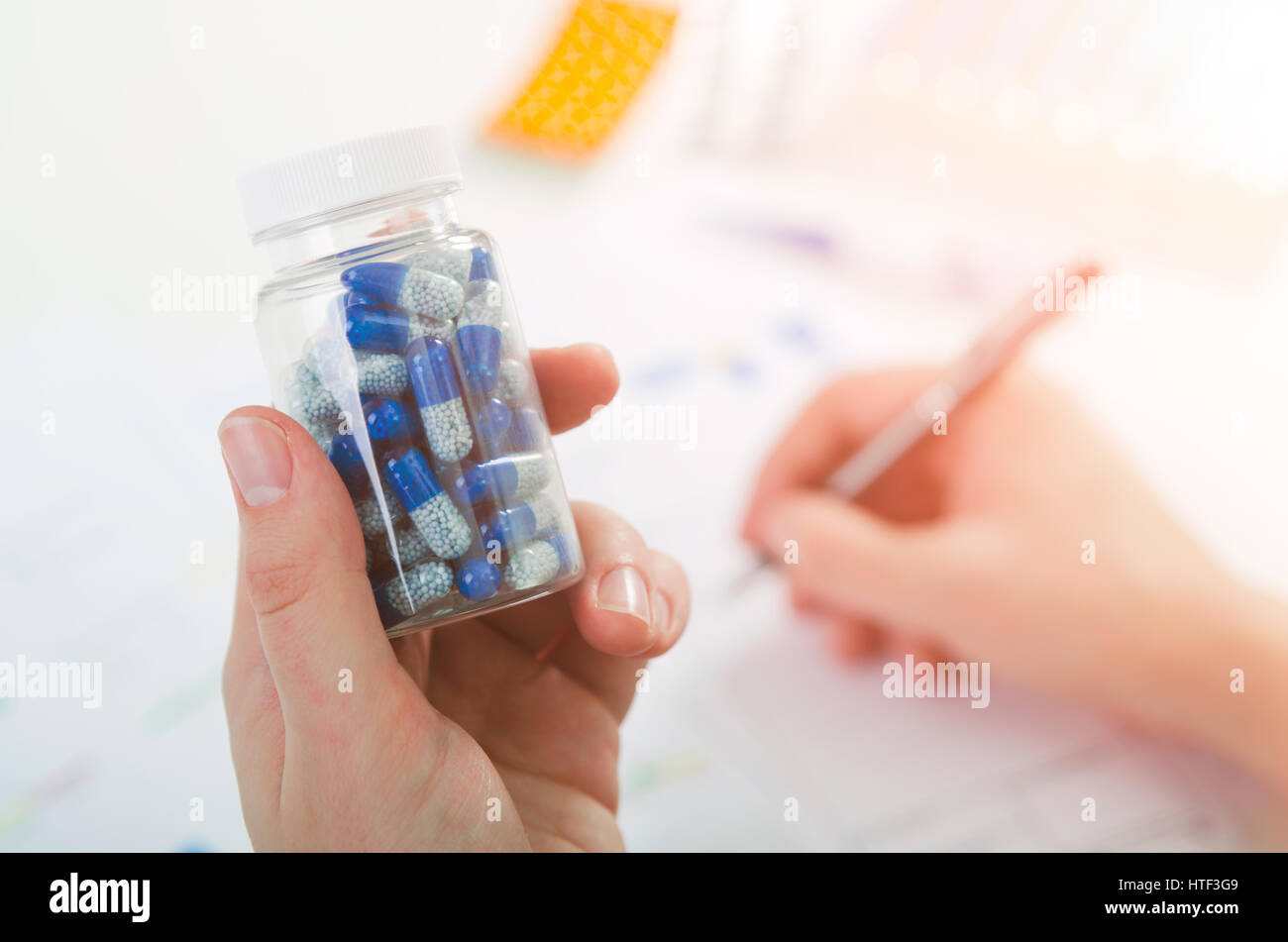 Prescription bottle hi-res stock photography and images - Alamy