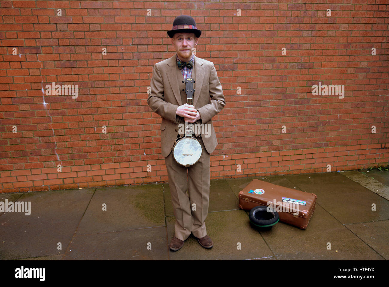 Lee Partridge actor and George Formby tribute act and busker Stock ...