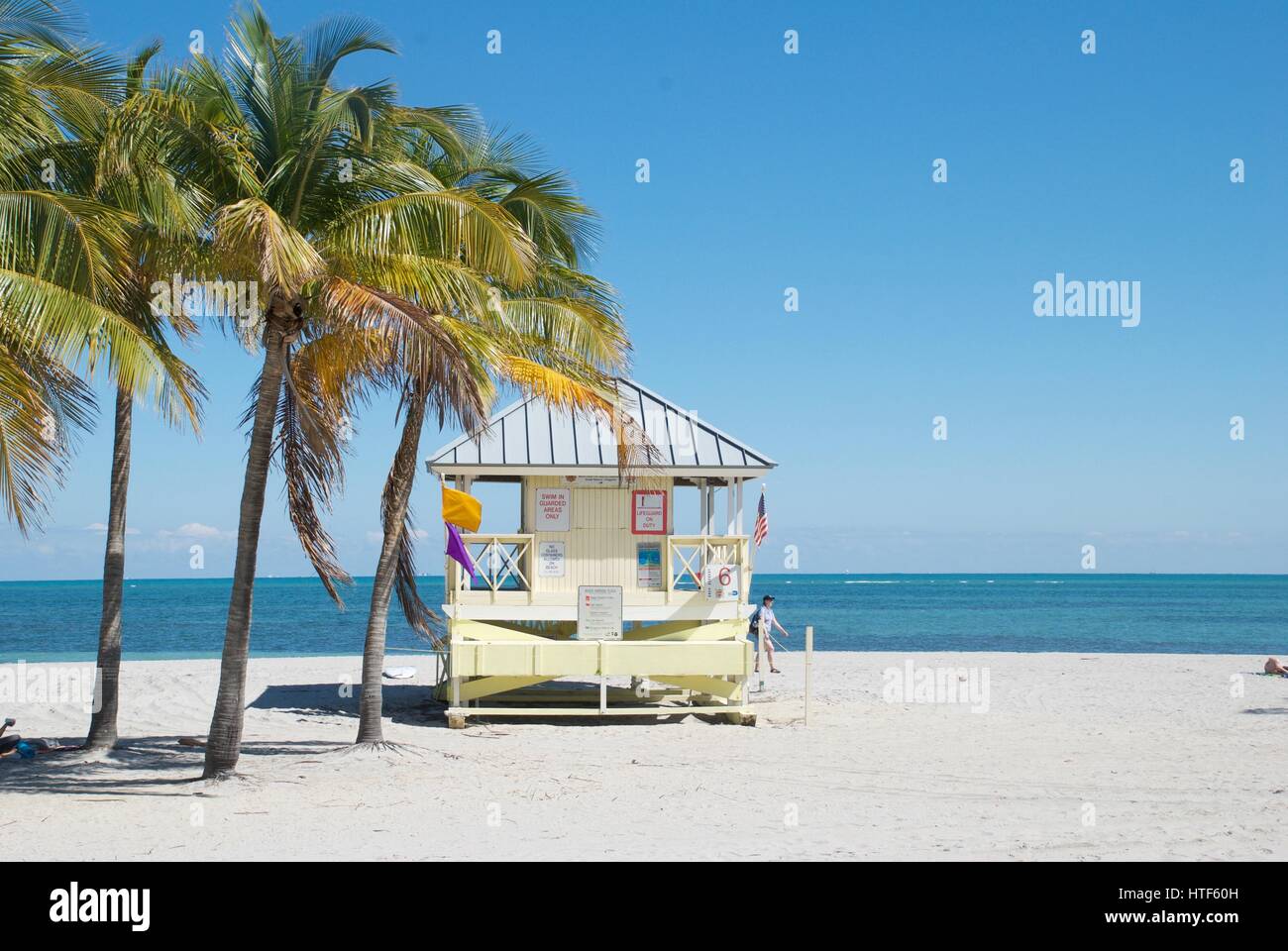 Sunny hot scenery miami beach hi-res stock photography and images - Alamy