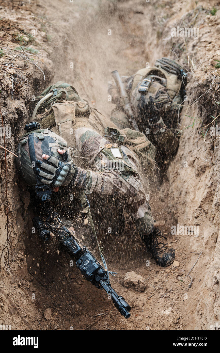 Paratroopers of french 1st Marine Infantry Parachute Regiment RPIMA are ...